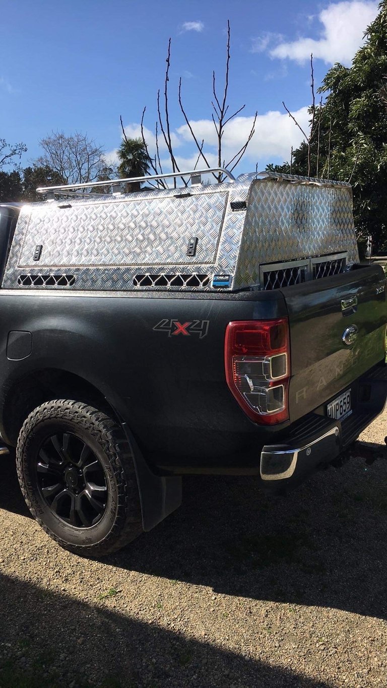 Aluminium Dog Boxes | Custom Made | Taylor Engineering - Taylor Engineering